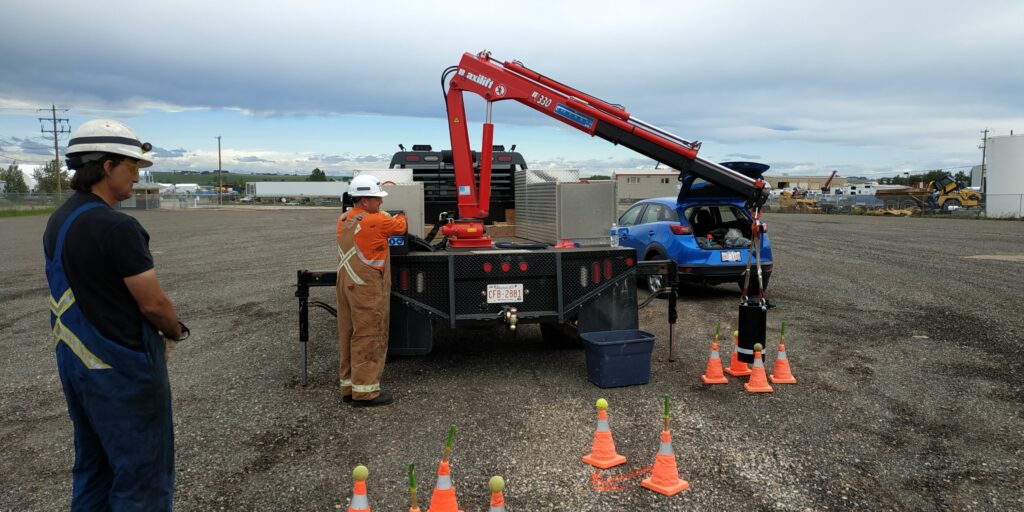 Mechanic Service Crane Stability - Light Duty Crane Certification And ...