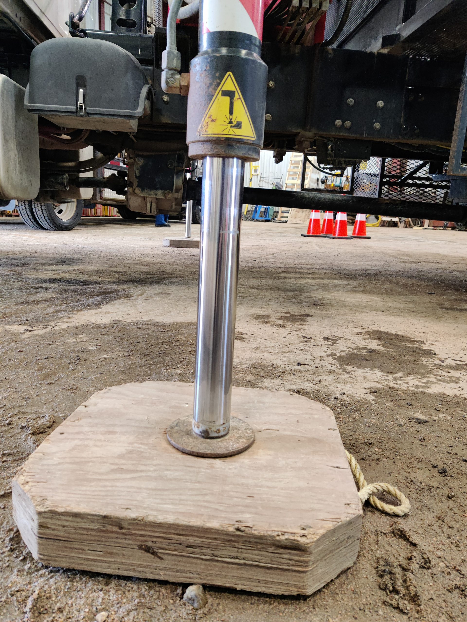 Knuckle Boom Crane Stabilizer Pads - Light Duty Crane Safety Training